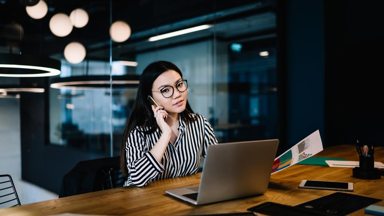 Mobile IT Helpdesk & Workflow Automation | vMOX